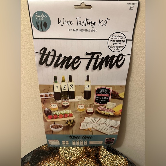 Amscan | Party Supplies | Wine Tasting Party Kit Decorations Voting ...